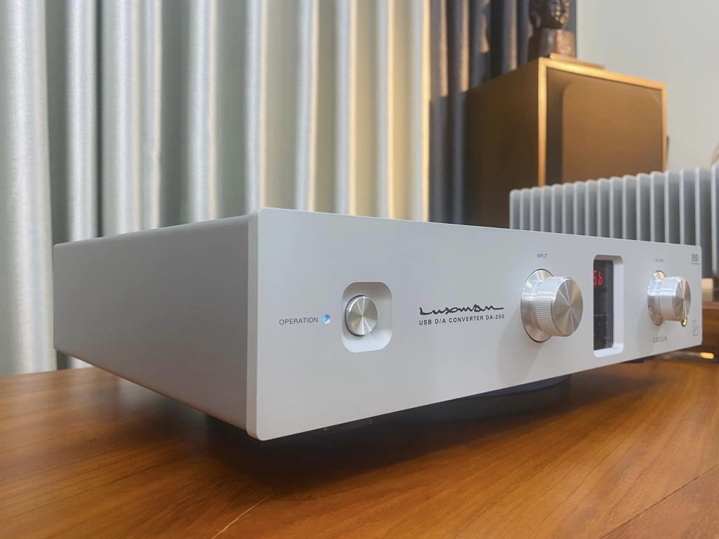 Bộ giải mã tín hiệu âm thanh hay DAC Luxman DA 250 - Thanh Hà Audio