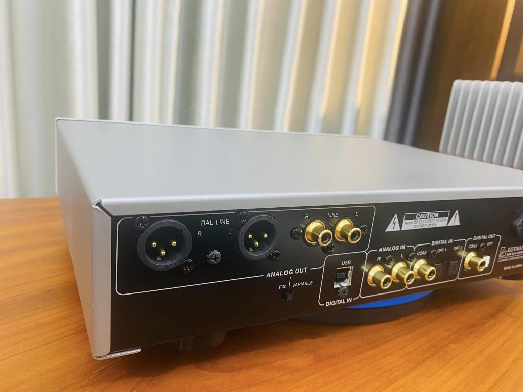 Bộ giải mã tín hiệu âm thanh hay DAC Luxman DA 250 - Thanh Hà Audio